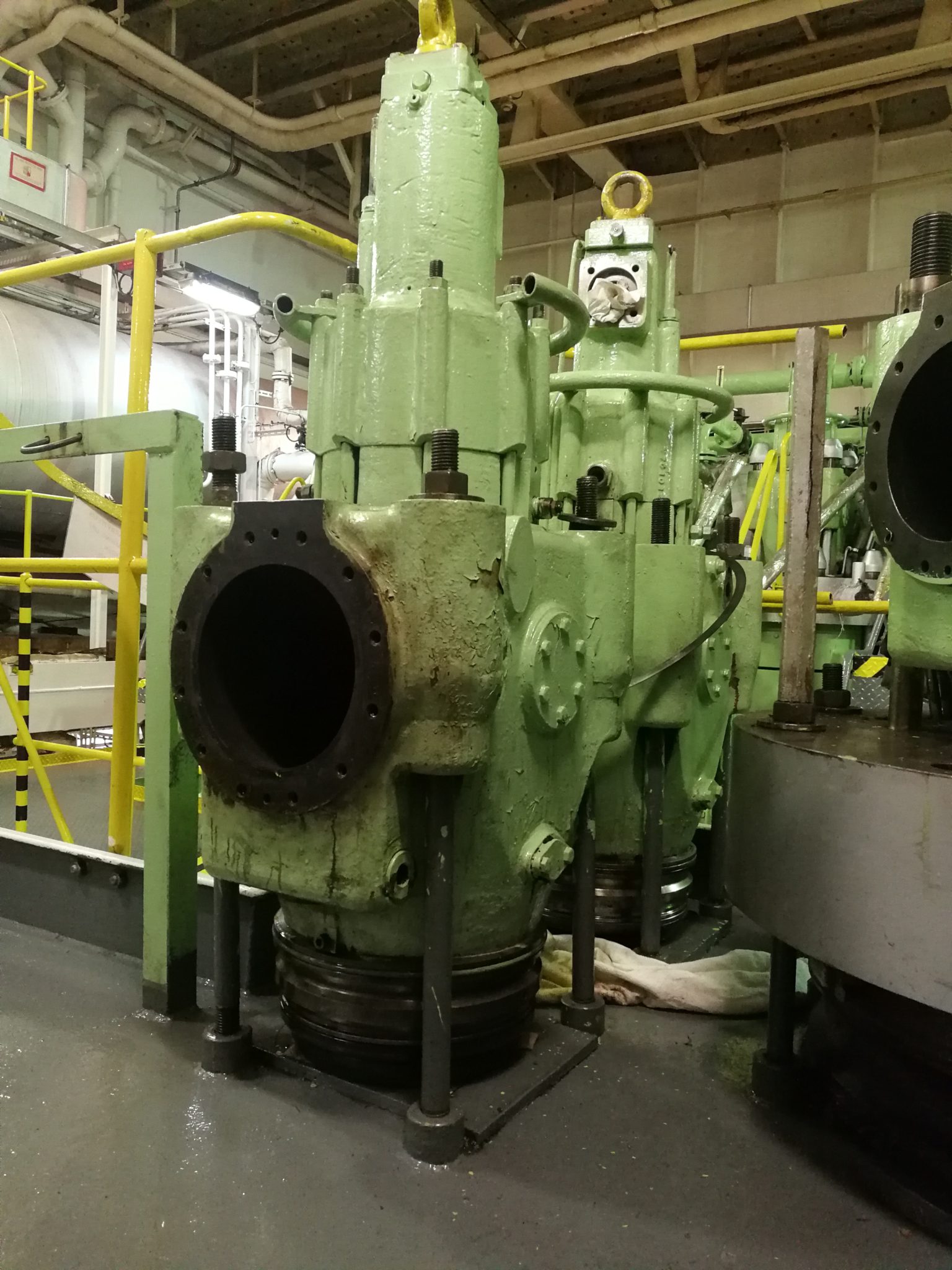 Deciphering the 12 Parts: Anatomy of a Marine Engine