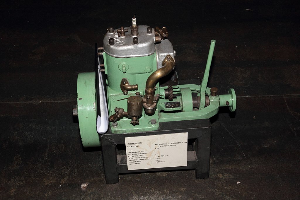 Understanding 30 Marine Diesel Engine Types